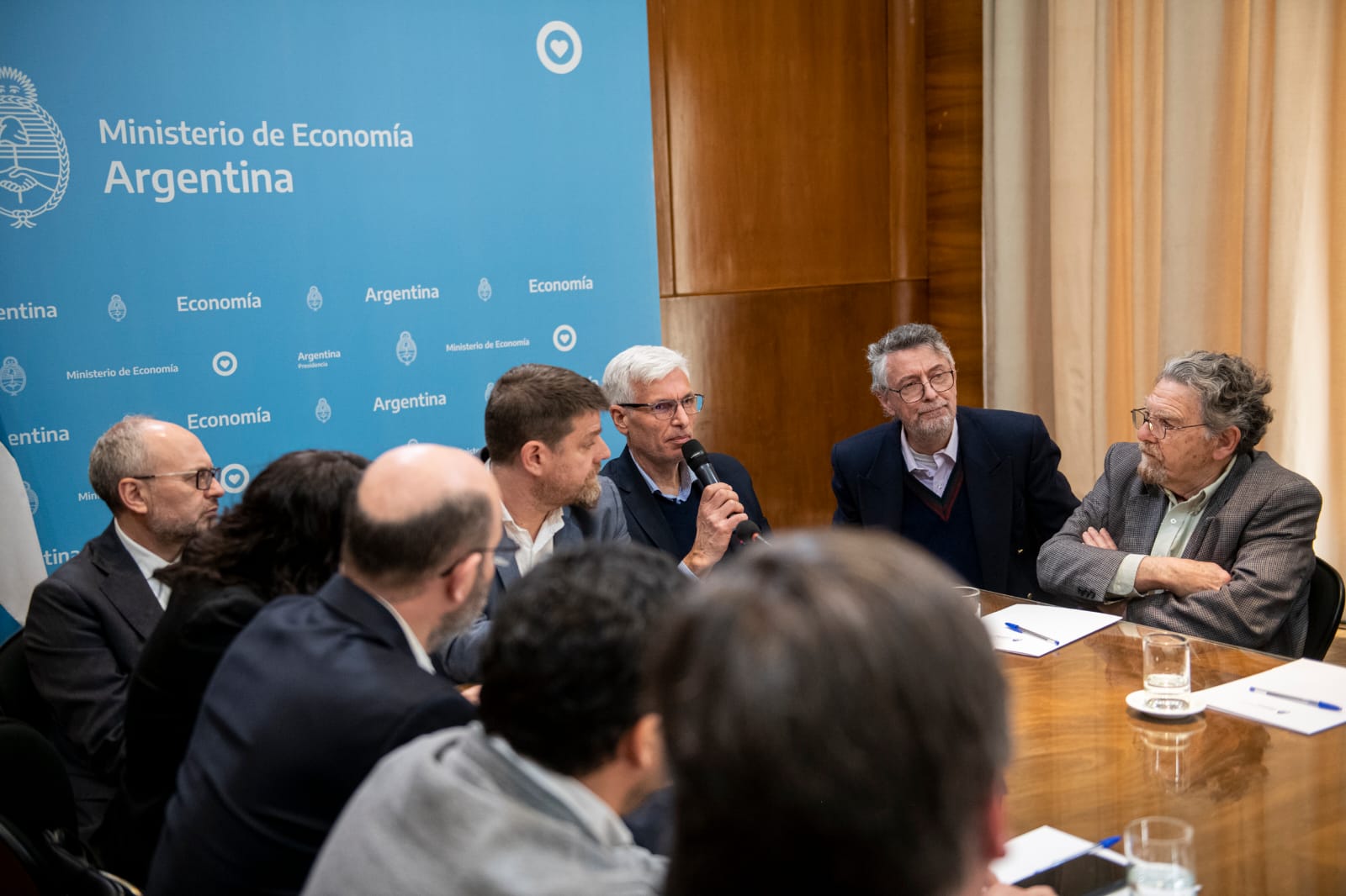 Investigadores galardonados con los Premios Konex fueron recibidos por ...